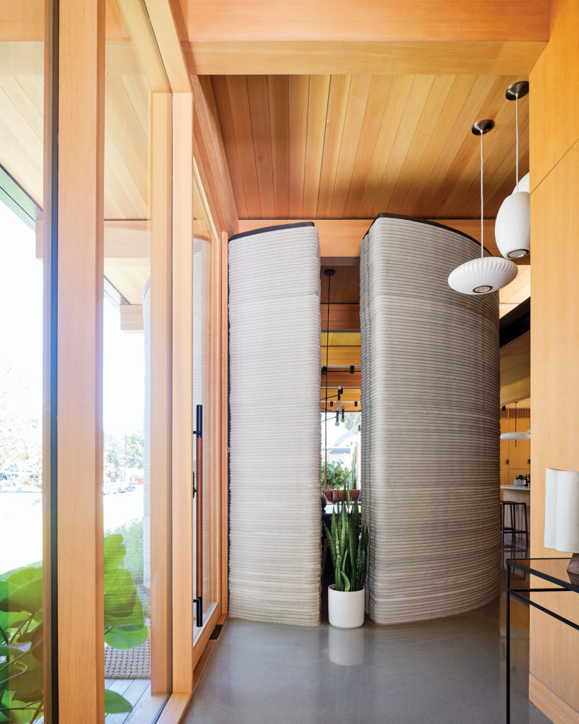 Midcentury Style Meets Modern Technology in this East Austin Home ...